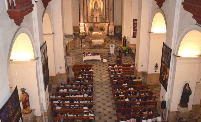 Así se vivió el Atrio de los Gentiles 'Si es posible el país que ...